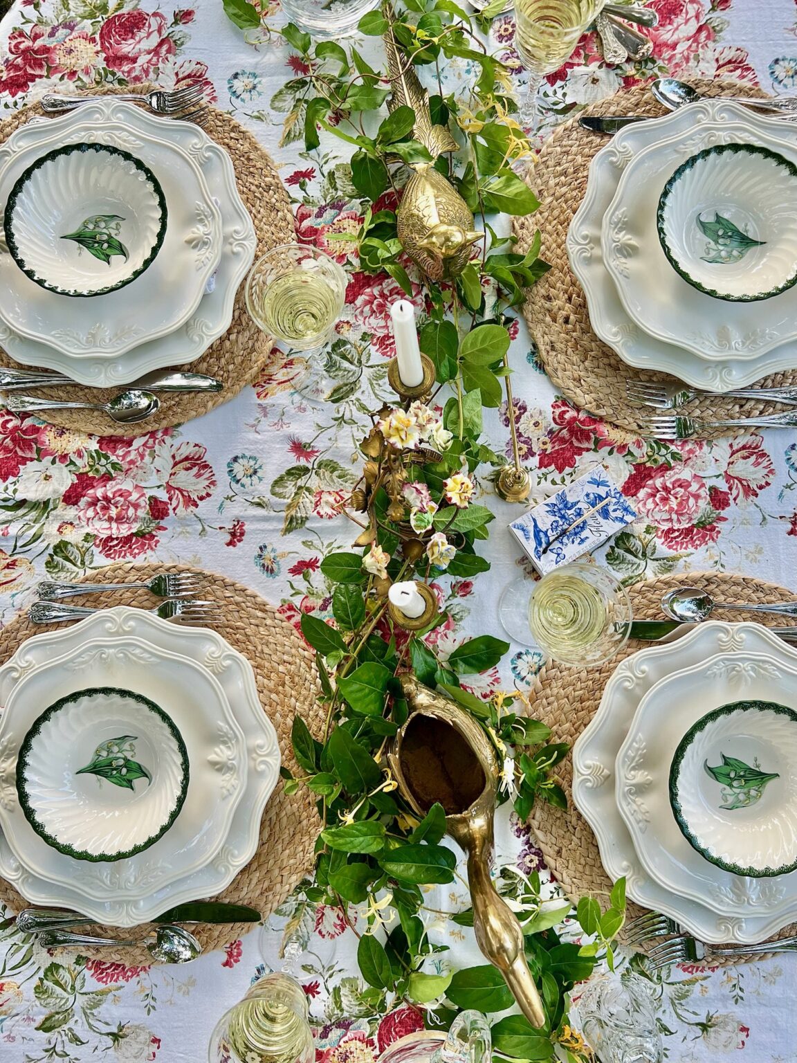 Tablescape Tips with a Vintage Twist | Vintage Keepers