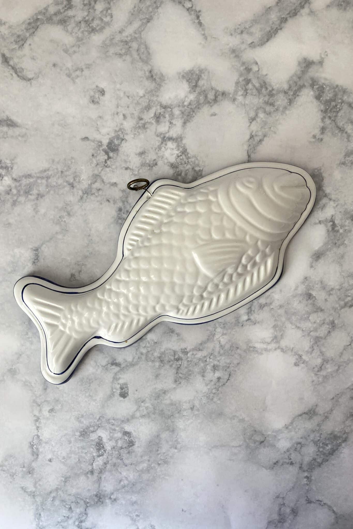 Vintage Blue and White Ceramic Fish Molds for Wall Display Set of 3 ...